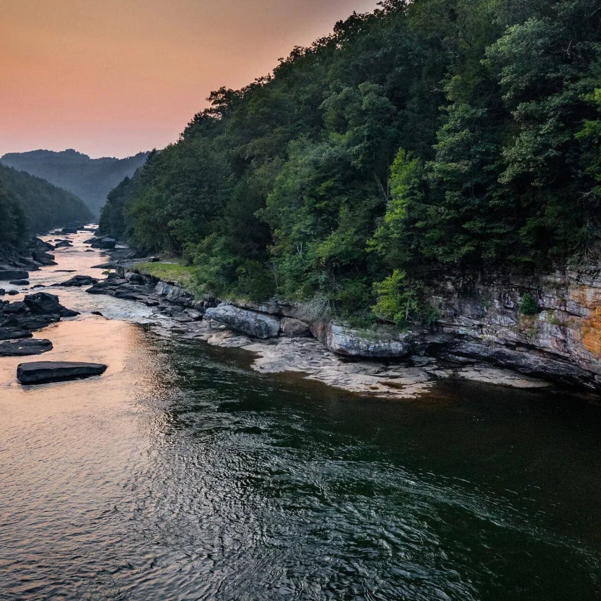 Top Whitewater Destinations in the U.S. for Kayaking and Rafting Adven ...